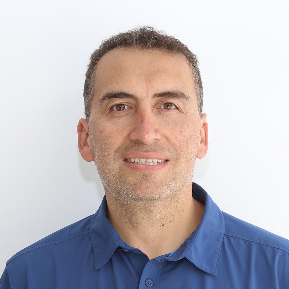 » Dr. Edward Fuentealba asume como representante académico en el ...